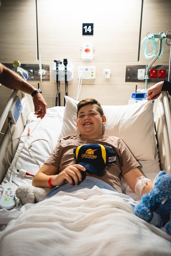 Storm x Lightning visit the SCU Hospital | Storm