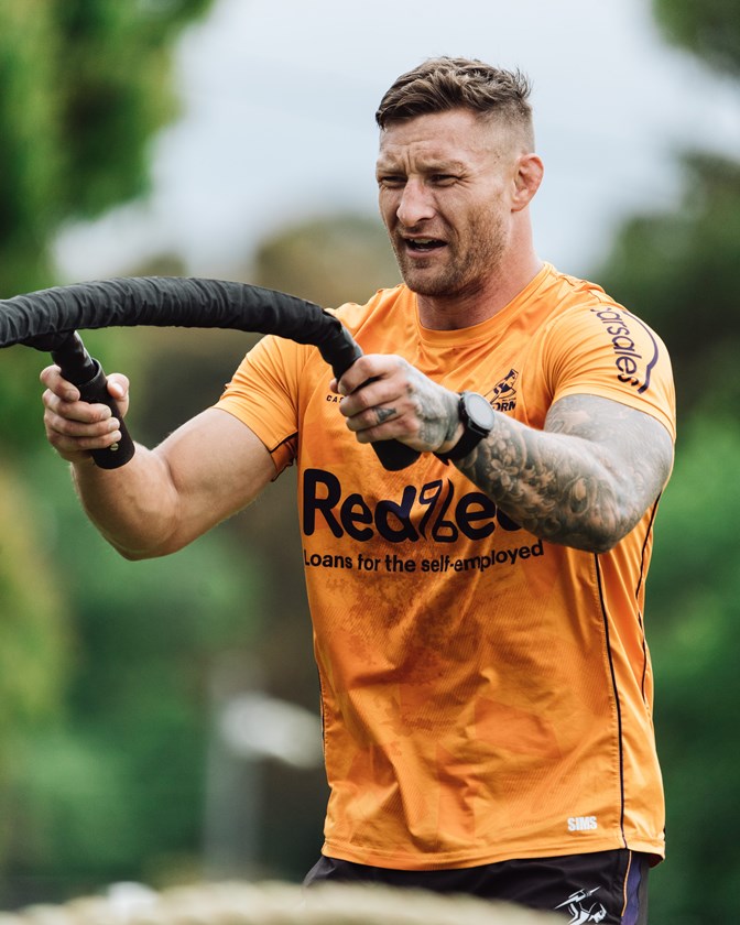 Scary hours on Gosch's | Storm