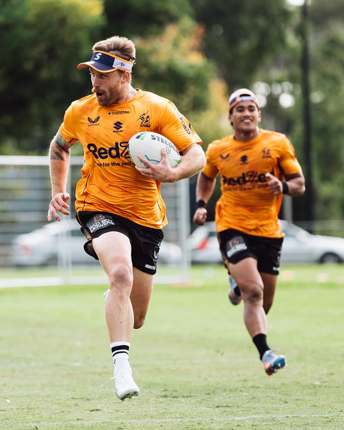 In pictures: Friday on Gosch's | Storm